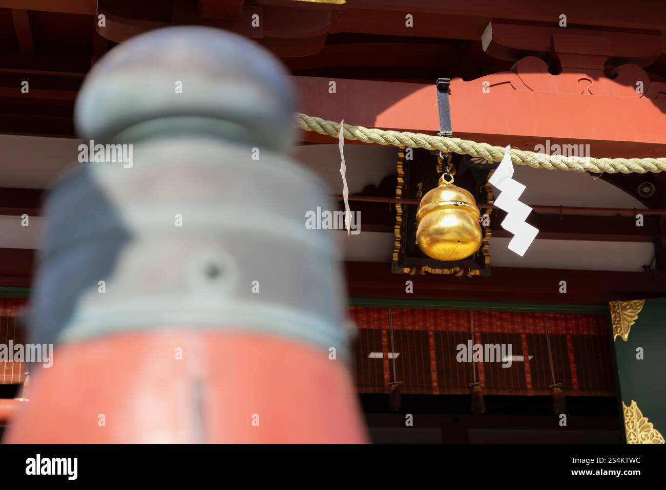 A sacred rope at Kameido Tenjin shrine in Tokyo Stock Photo - Alamy