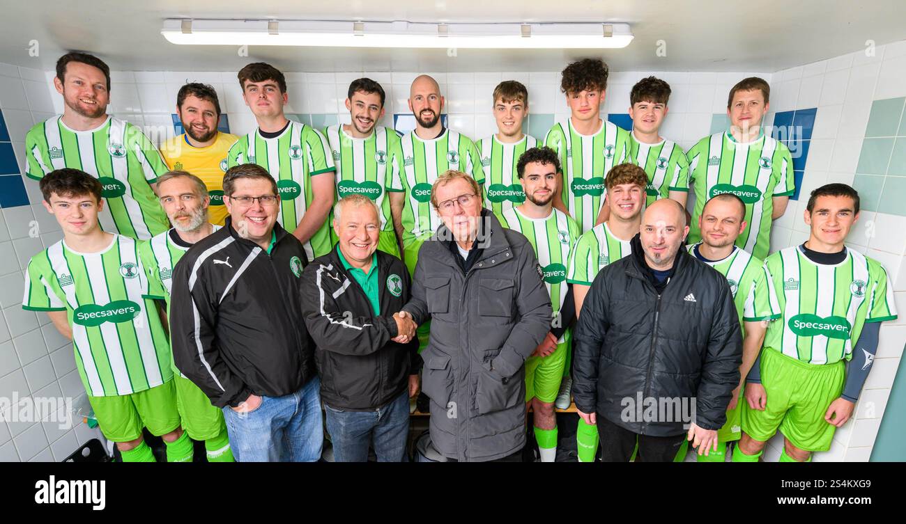 EDITORIAL USE ONLY Former football manager Harry Redknapp (bottom row ...