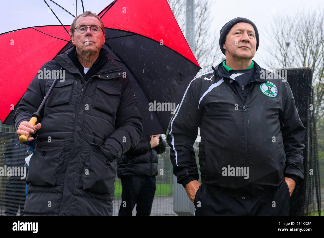 EDITORIAL USE ONLY Former football manager Harry Redknapp (left ...