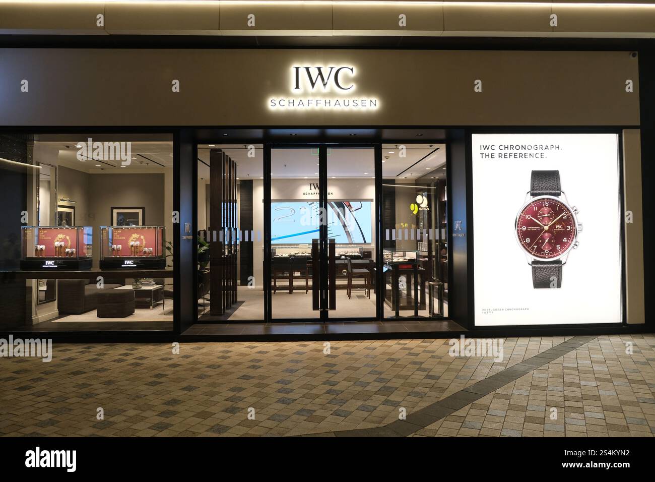 Iwc store sign hi-res stock photography and images - Alamy