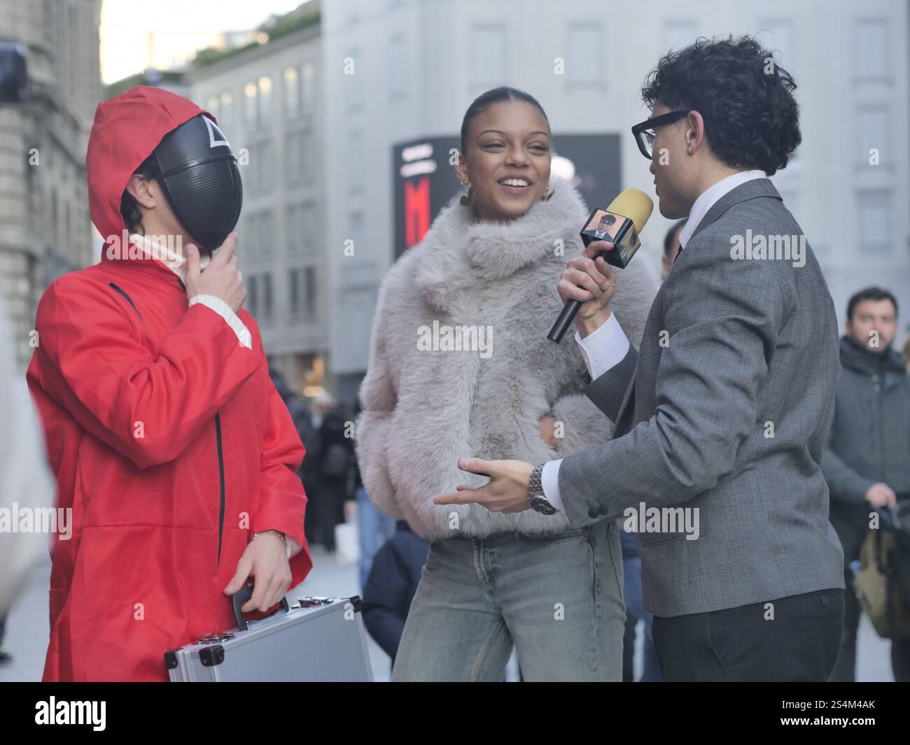 Singers, acrobats, jugglers, actors called street artists liven up the ...