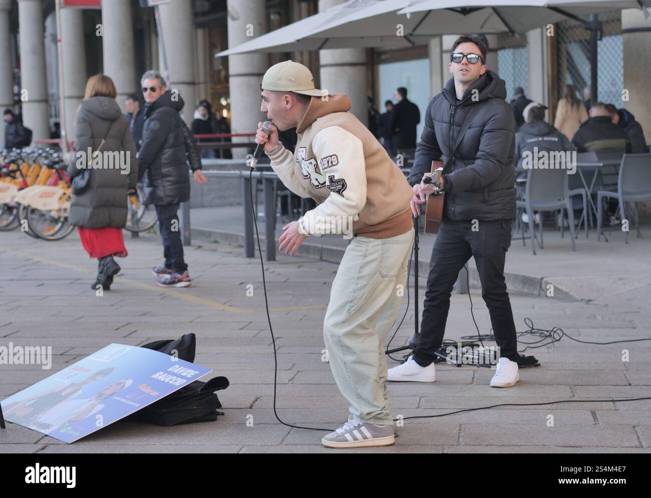 Milan, . 13th Jan, 2025. Singers, acrobats, jugglers, actors called ...