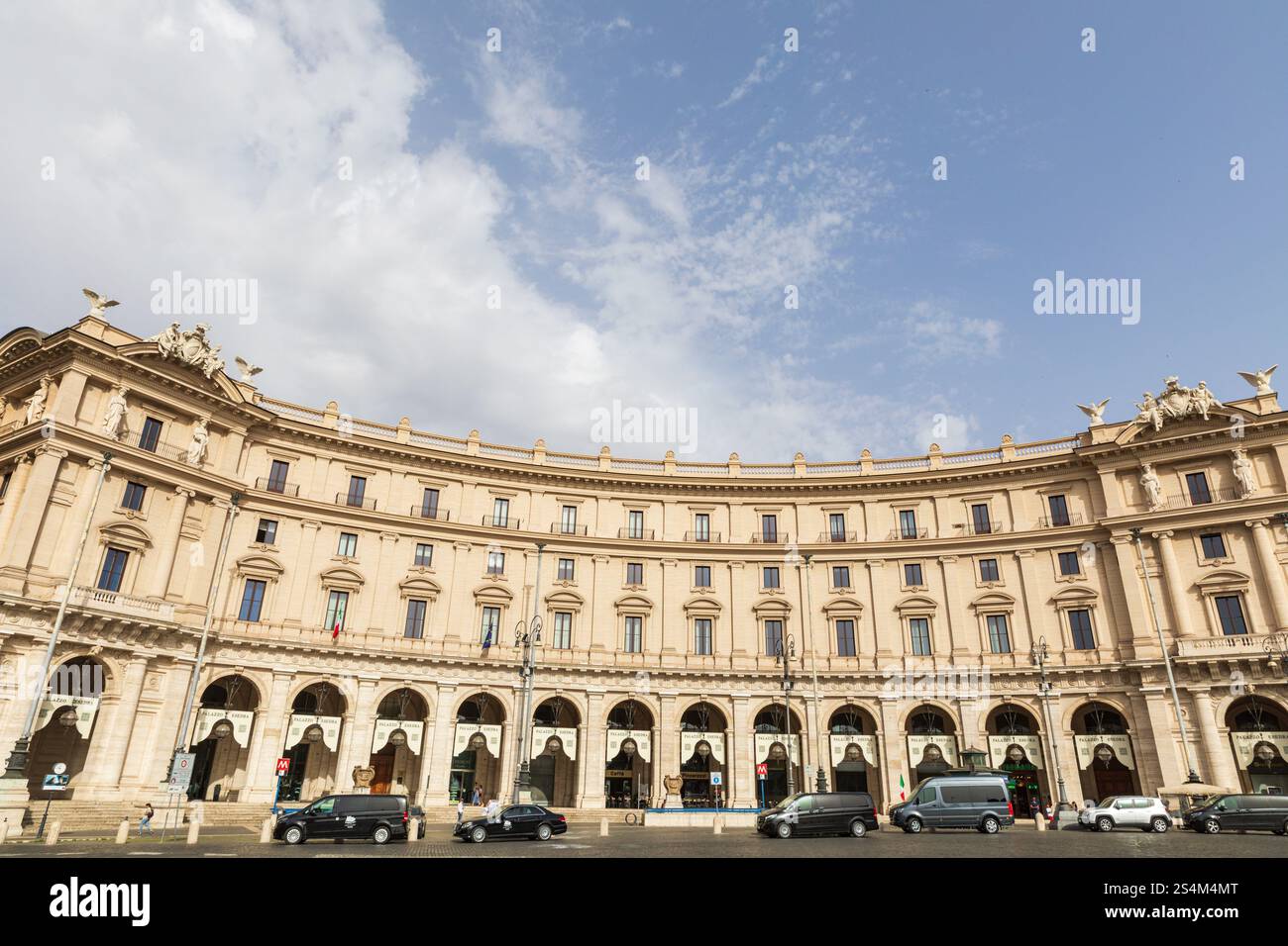 Palazzo Esedra / Esedra Palace, Piazza della Repubblica, Rome, Italy ...