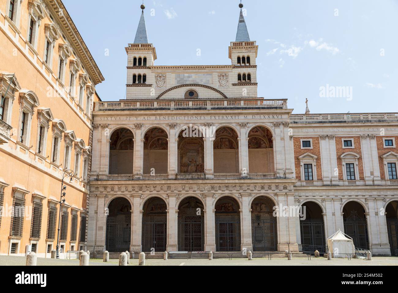 The Apostolic Palace of the Lateran (L) & The Archbasilica of Saint ...