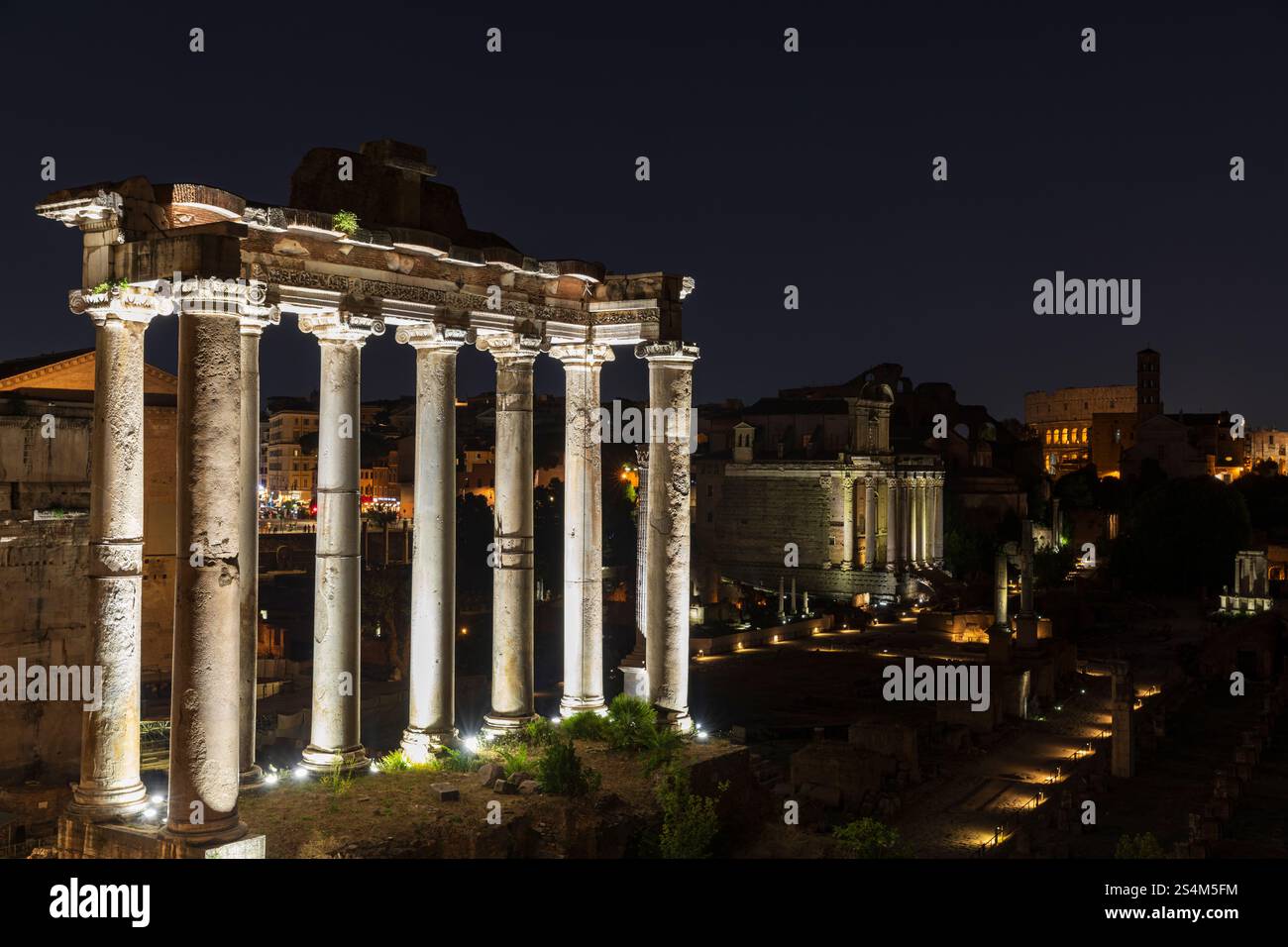 Temple of Saturn in the Roman Forum, Rome, Italy Stock Photo - Alamy