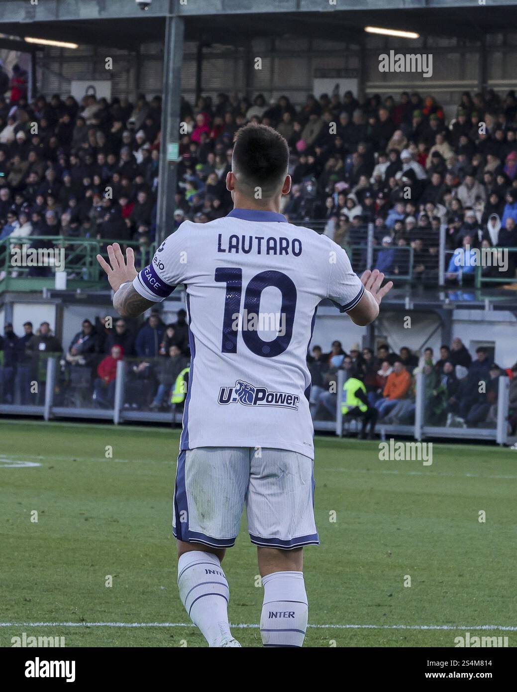 Venice, Italy. 12th Jan, 2025. Lautaro Martinez of Inter FC gestures ...