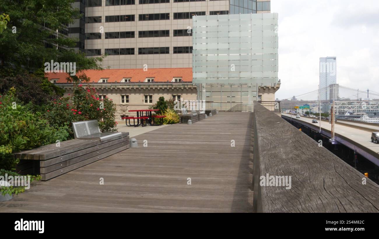 New York City waterfront park, Financial district, Manhattan Downtown ...