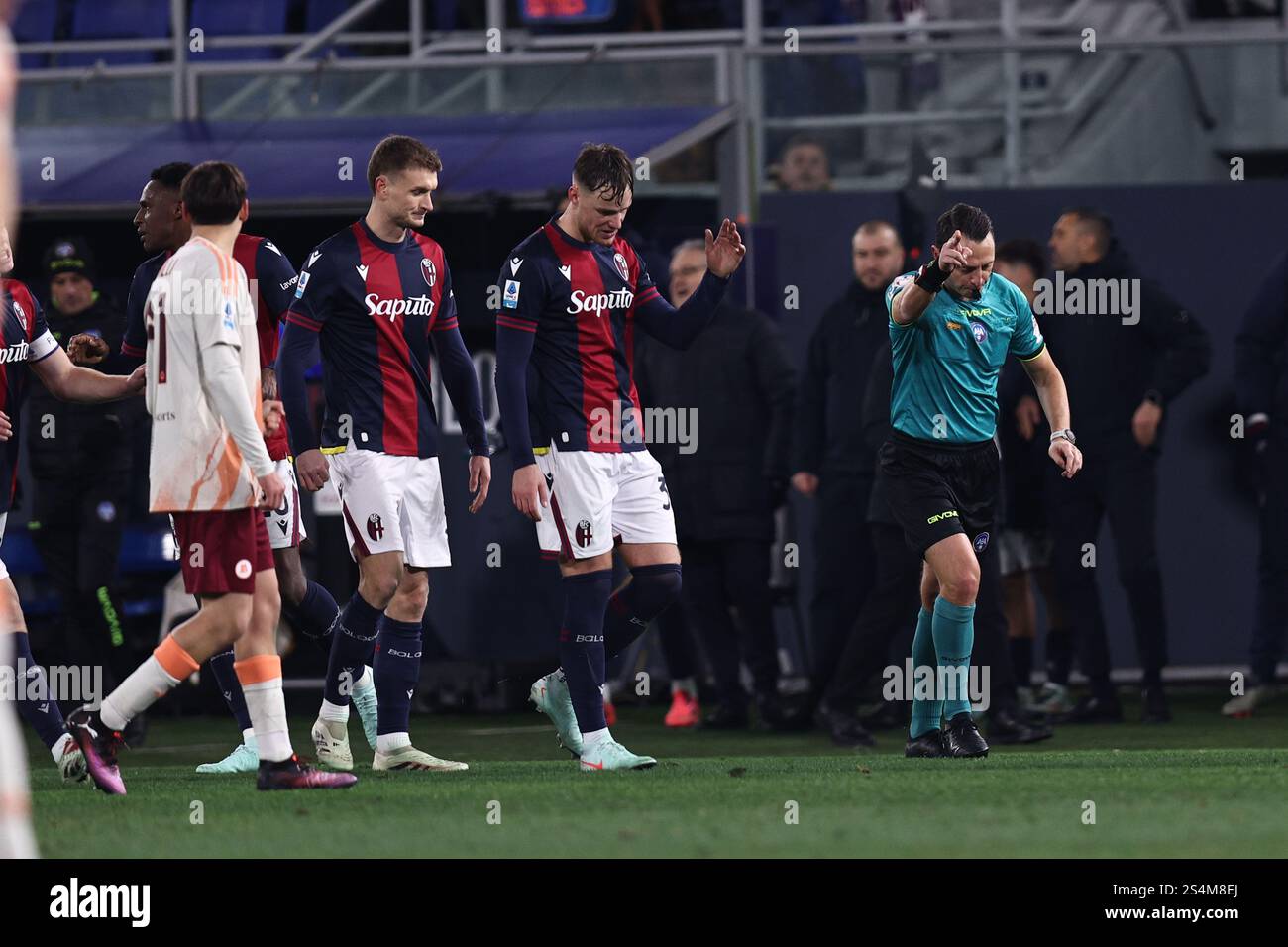 Bologna, Italy. 12th Jan, 2025. Rosario Abisso (Referee)Sam Beukema ...