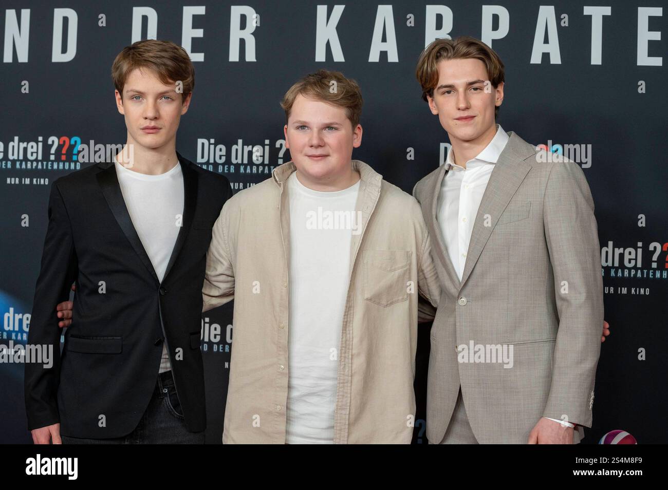 Levi Brandl, Julius Weckauf und Nevio Wendt bei der Weltpremiere des ...