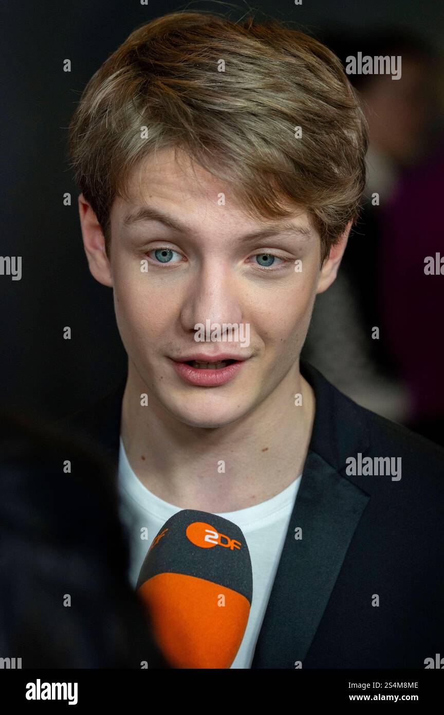 Levi Brandl bei der Weltpremiere des Kinofilms Die drei und der Karpatenhund im Mathäser ...