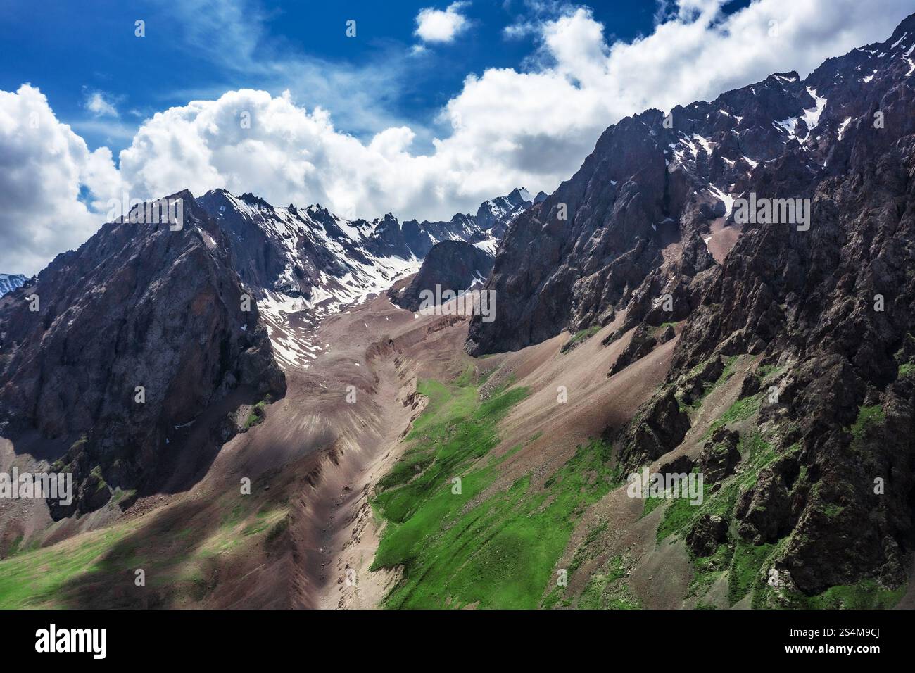 Karamay, China. 13th Jan, 2025. An aerial photo shows the scenery of ...