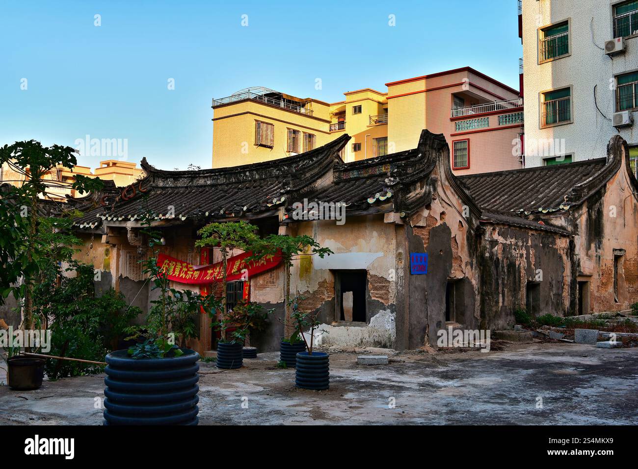 A village home of the Qing dynasty era in Nan'ao Island, a resort ...