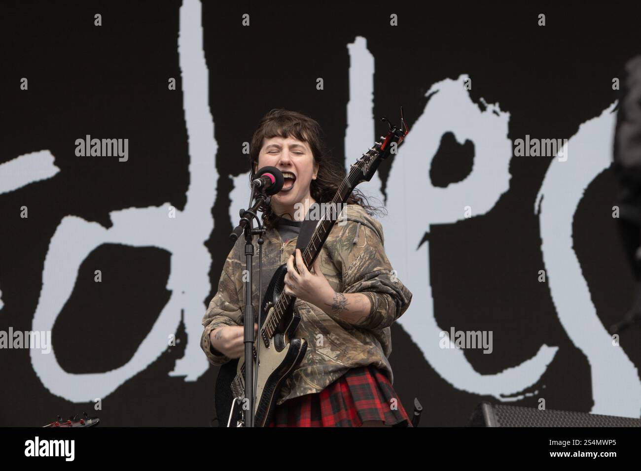Ape north stage hi-res stock photography and images - Alamy