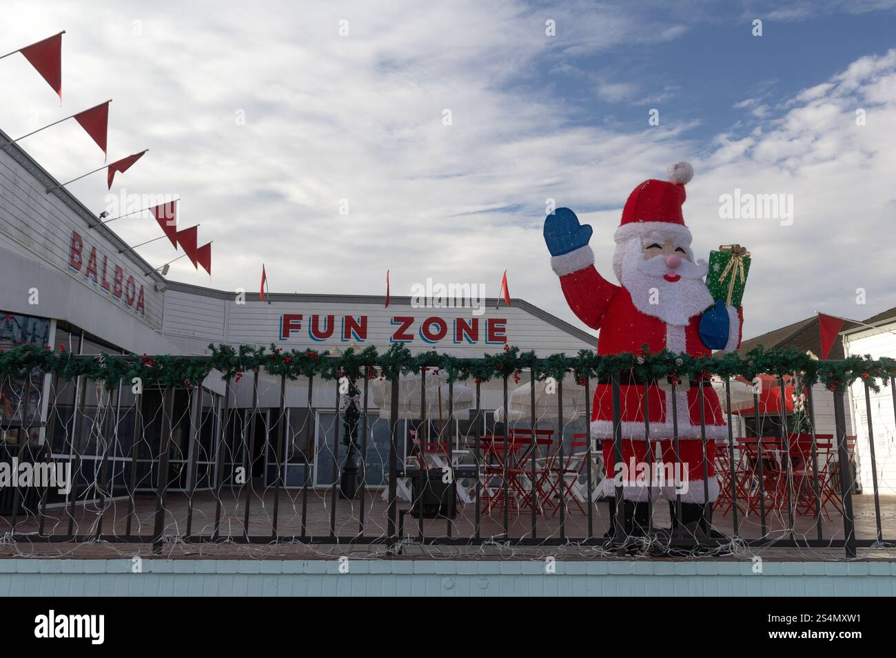 Christmas decorations in front of Balboa Fun Zone Stock Photo - Alamy