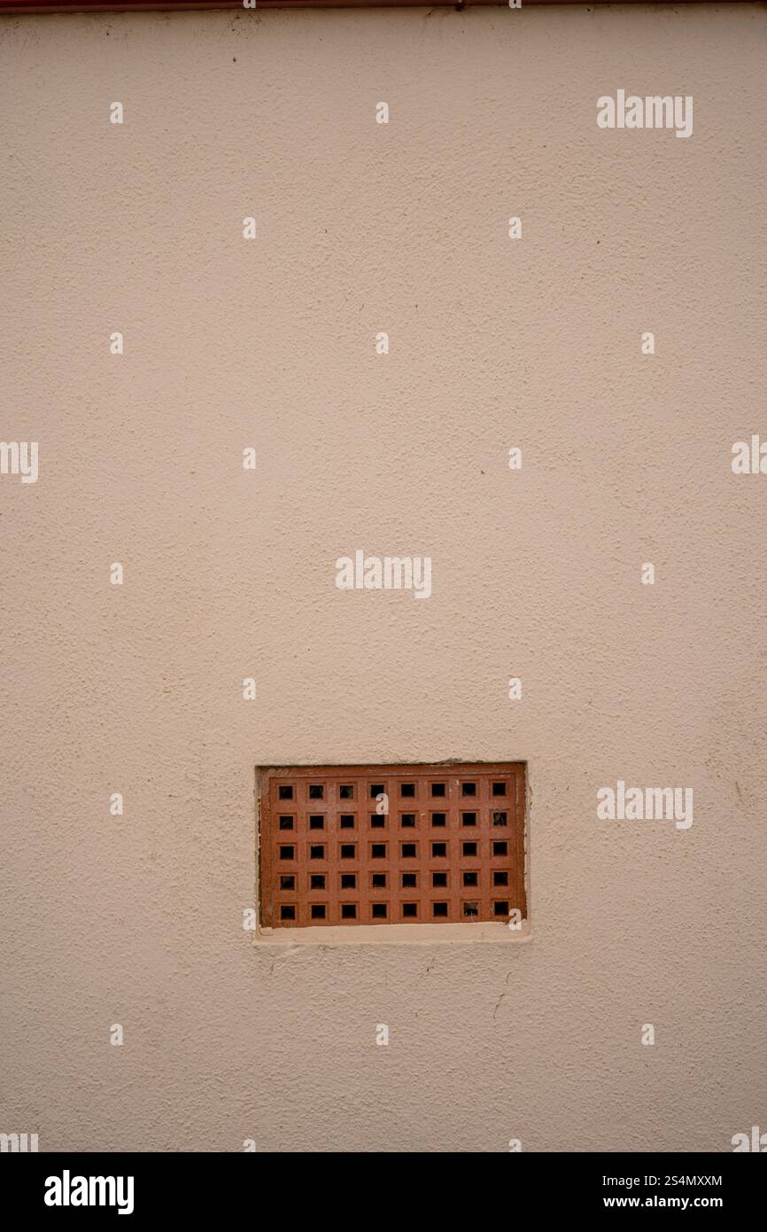 Air brick wall hi-res stock photography and images - Alamy