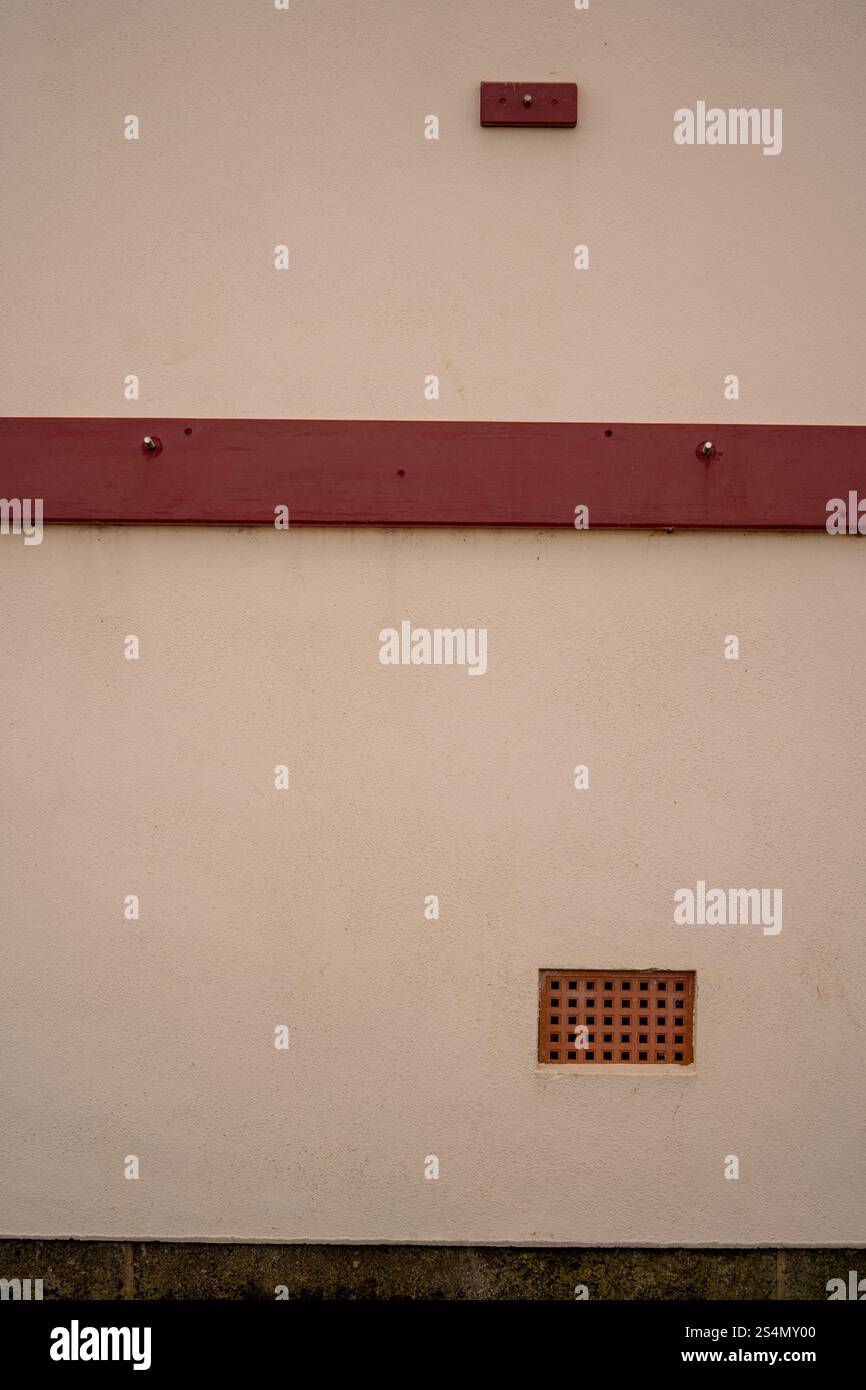 red air brick in a white wall Stock Photo - Alamy