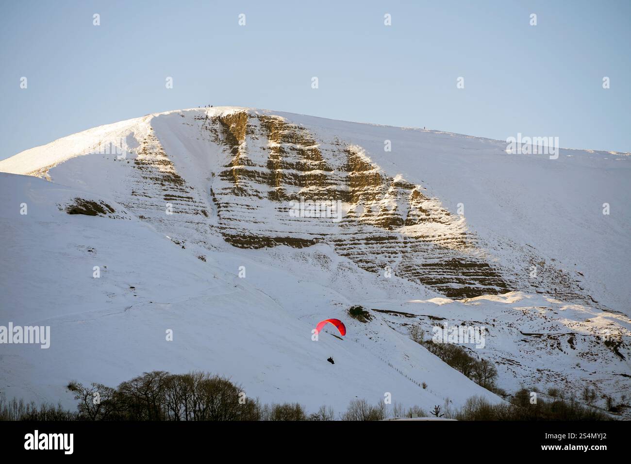 Snow scenes in Derbyshire Peak District National Park England UK ...