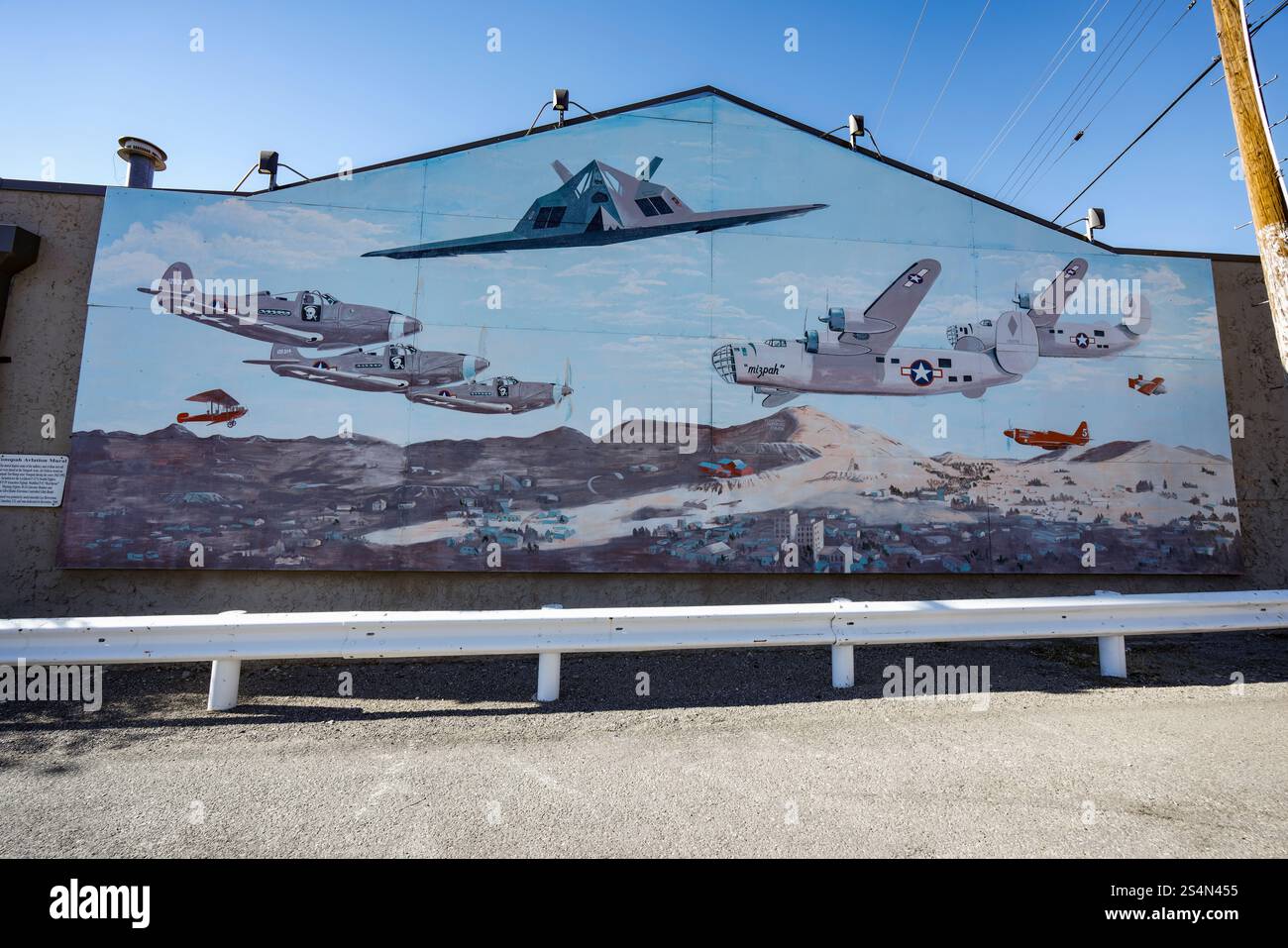 Aviation mural celebrating history of aviation in Tonopah, Nye County ...