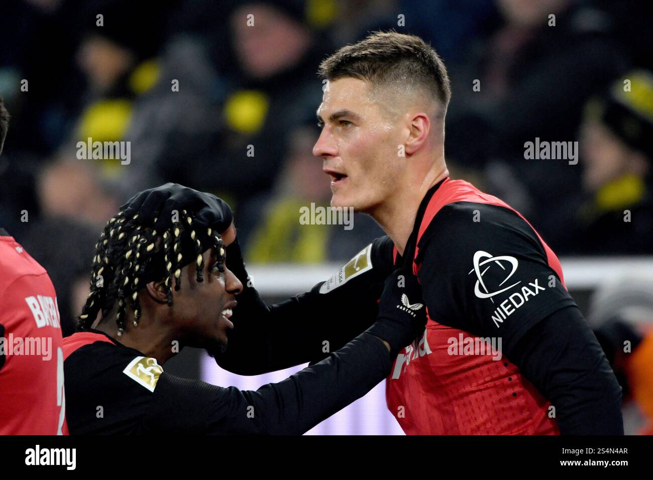 Dortmund, Deutschland. 10th Jan, 2025. Fussball; Spieltag 16; 1.Bundesliga; Saison 2024/2025 ...