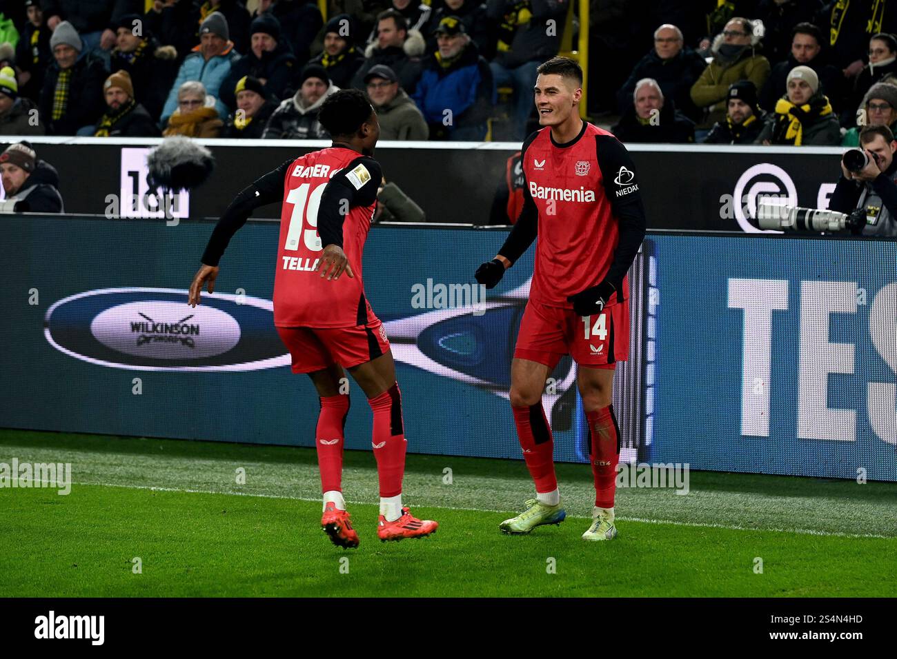 Dortmund, Deutschland. 10th Jan, 2025. Fussball; Spieltag 16; 1.Bundesliga; Saison 2024/2025 ...
