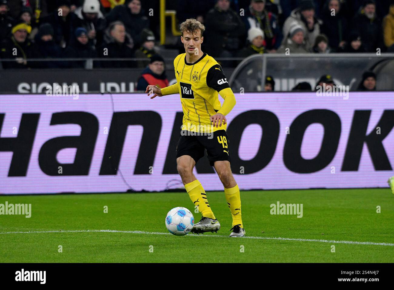 Dortmund, Deutschland. 10th Jan, 2025. Fussball; Spieltag 16; 1 ...