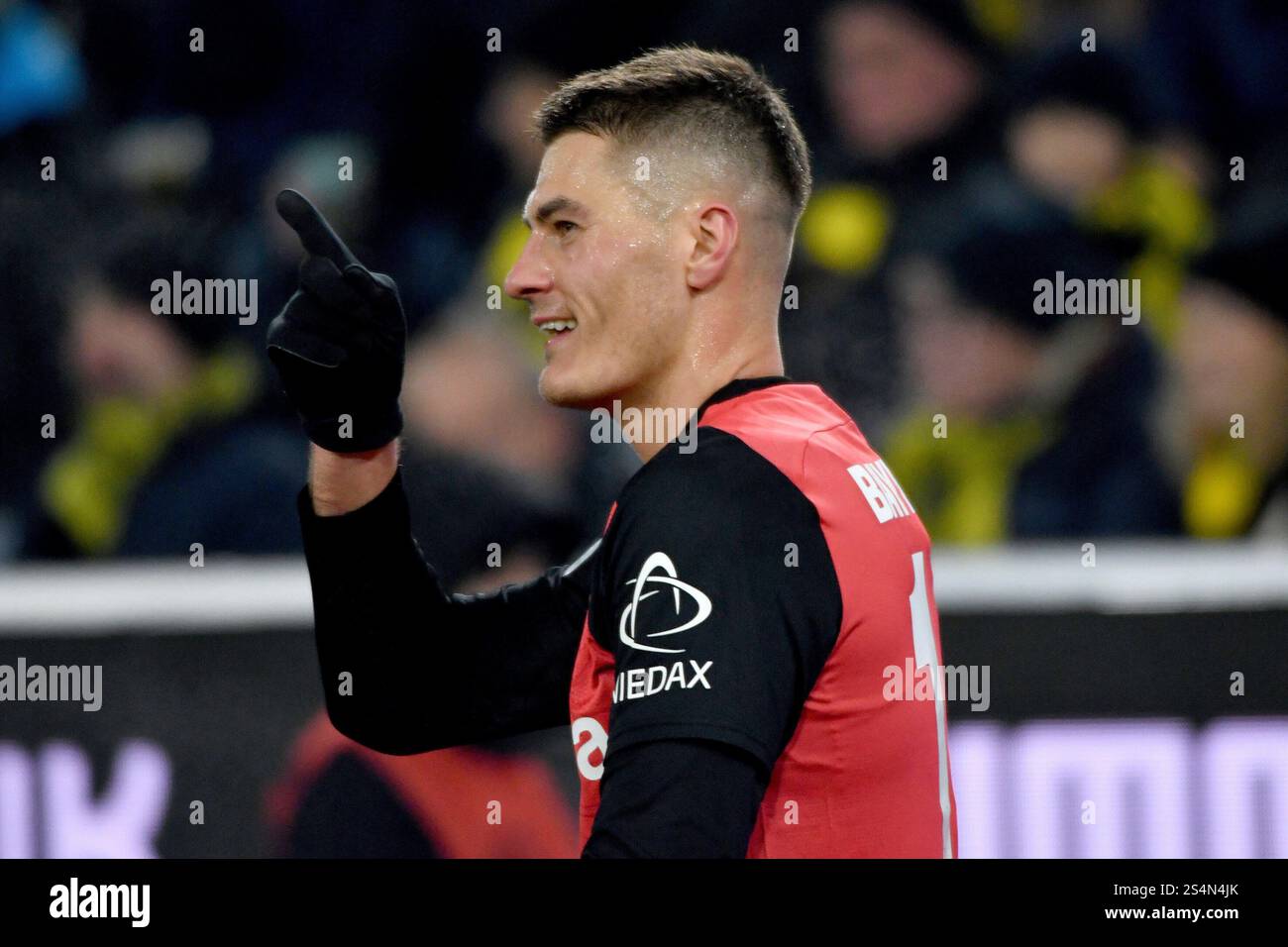 Dortmund, Deutschland. 10th Jan, 2025. Fussball; Spieltag 16; 1.Bundesliga; Saison 2024/2025 ...