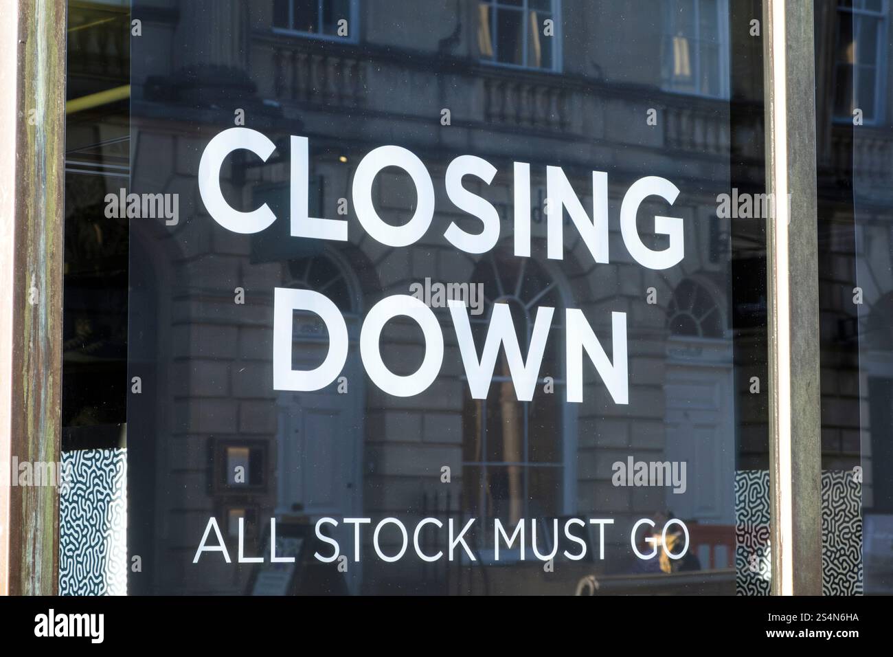 Closing Down Signs in the windows of the House of Fraser Jollys ...