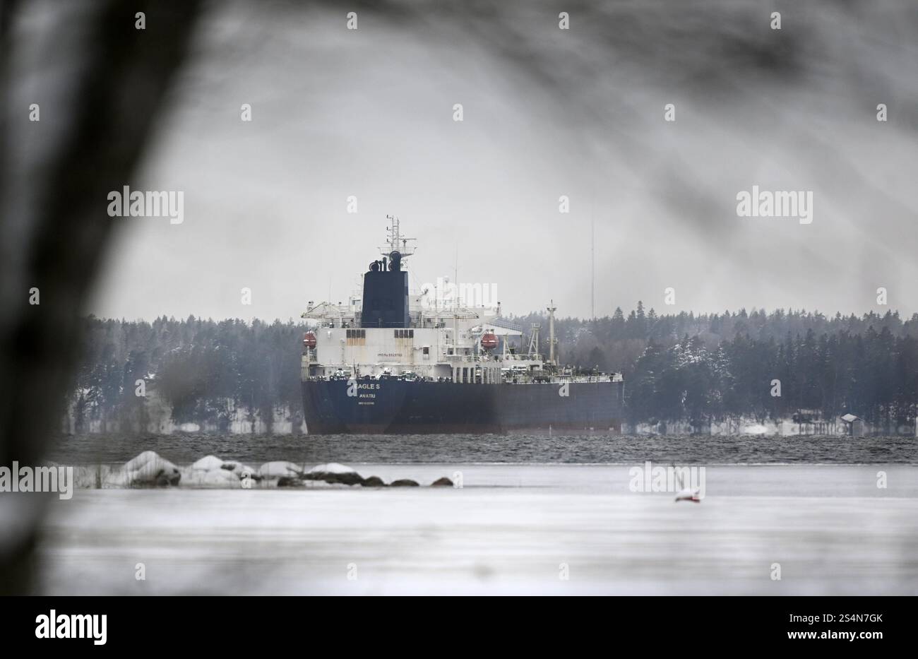 Porvoo, Finland. 13th Jan, 2025. Cook Islands registered oil tanker ...