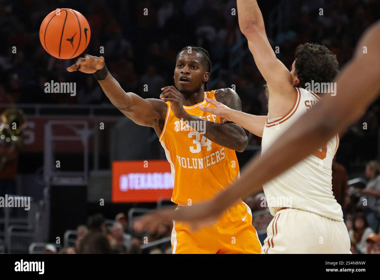 AUSTIN, TX - JANUARY 11: Tennessee Volunteers forward Felix Okpara (34 ...