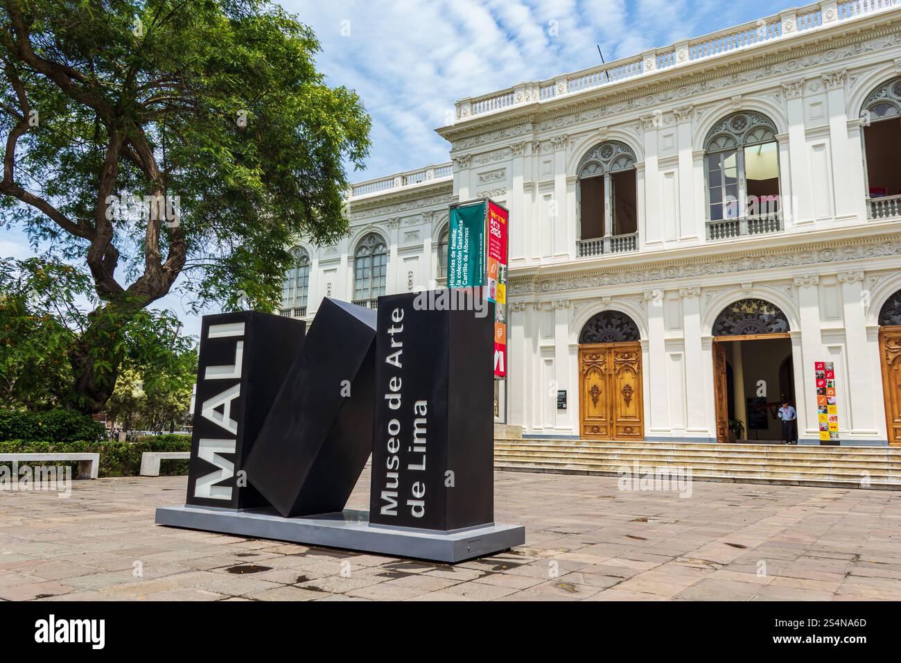 MALI Lima Art Museum, Park of the Exposition - Lima, Peru Stock Photo - Alamy