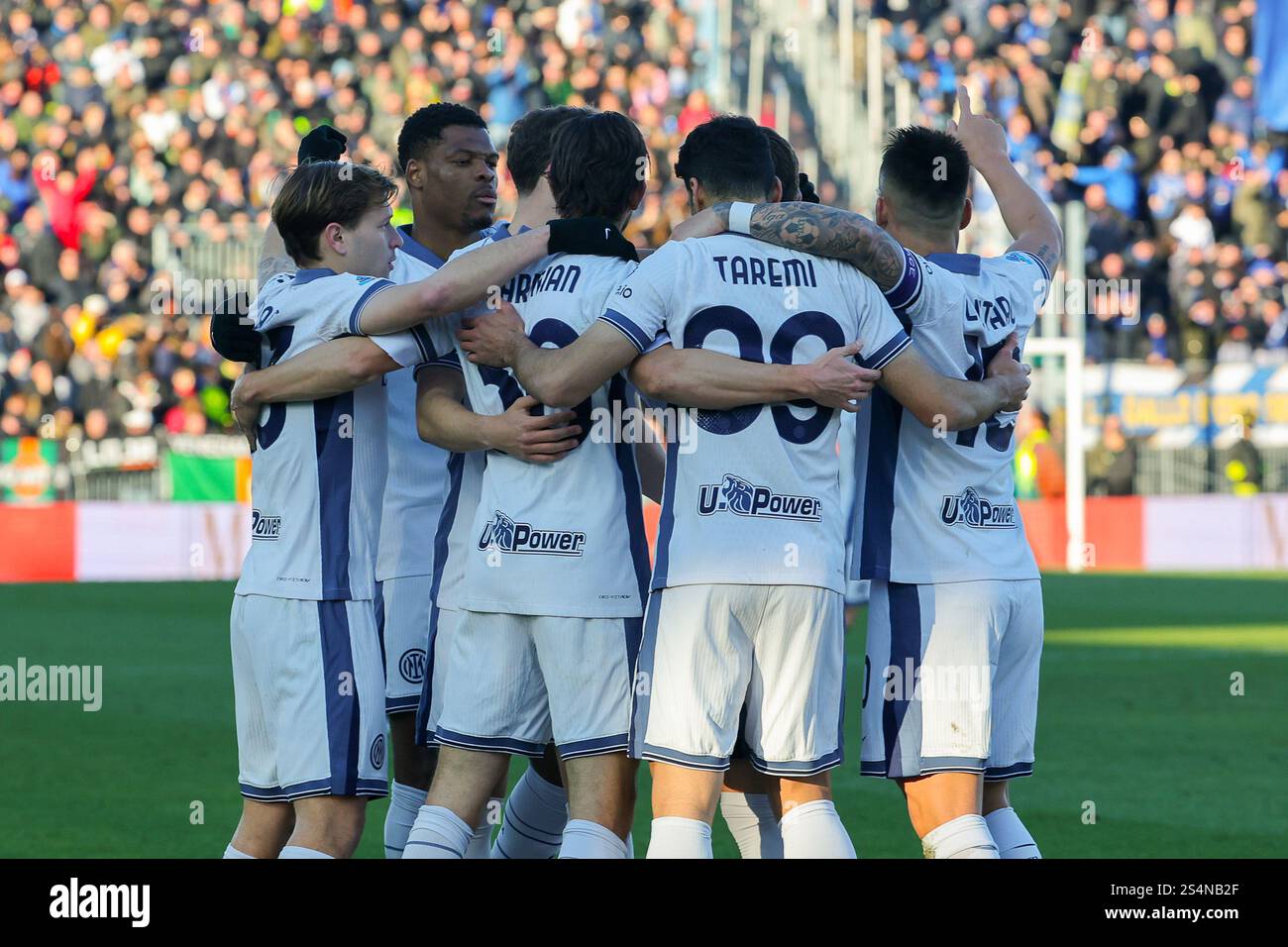 Venezia, Italy. 12th Jan, 2025. Inter's players celebrate during the ...
