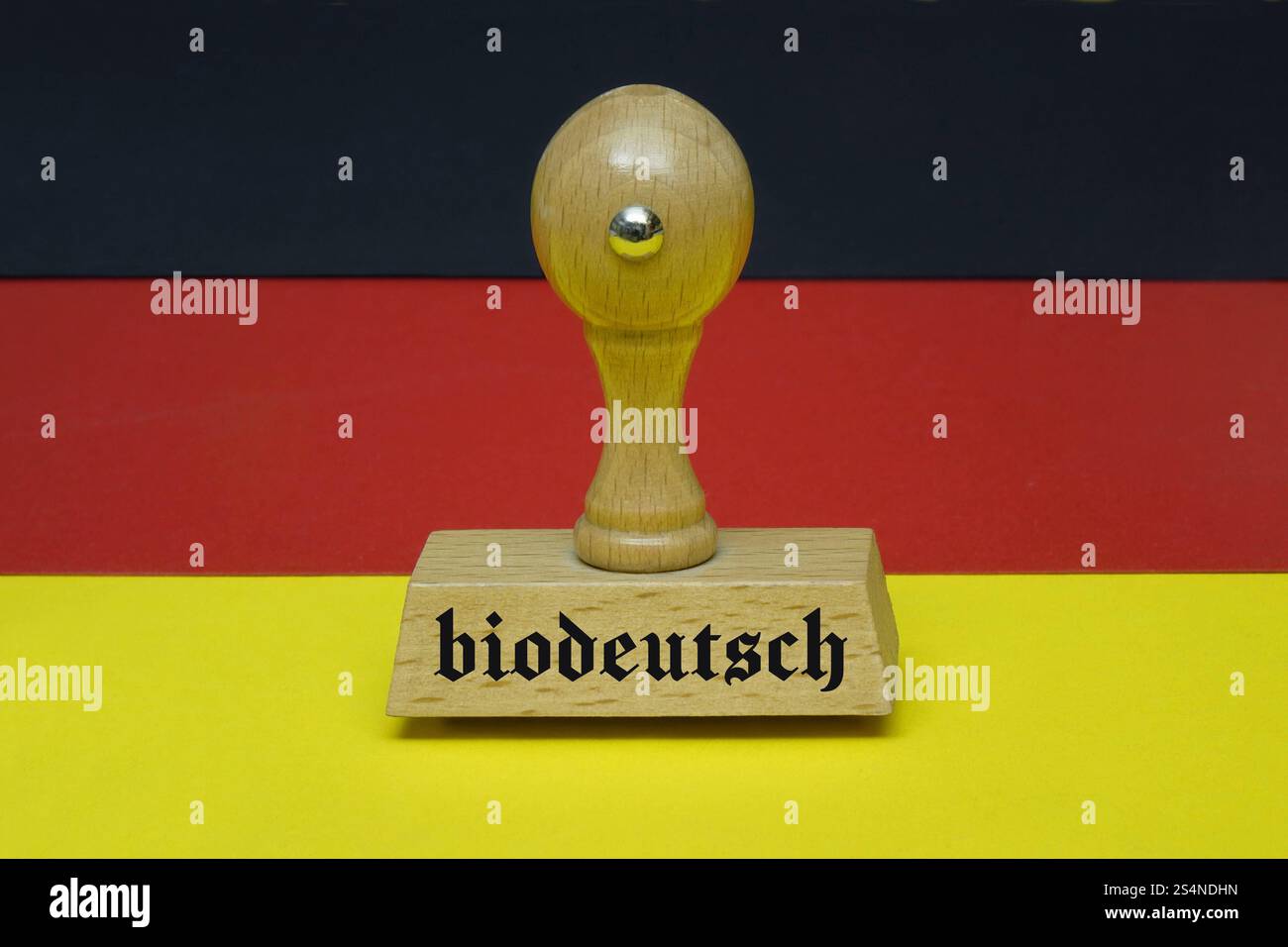 Deutschlandflagge mit Stempel und biodeutsch Deutschlandflagge mit ...