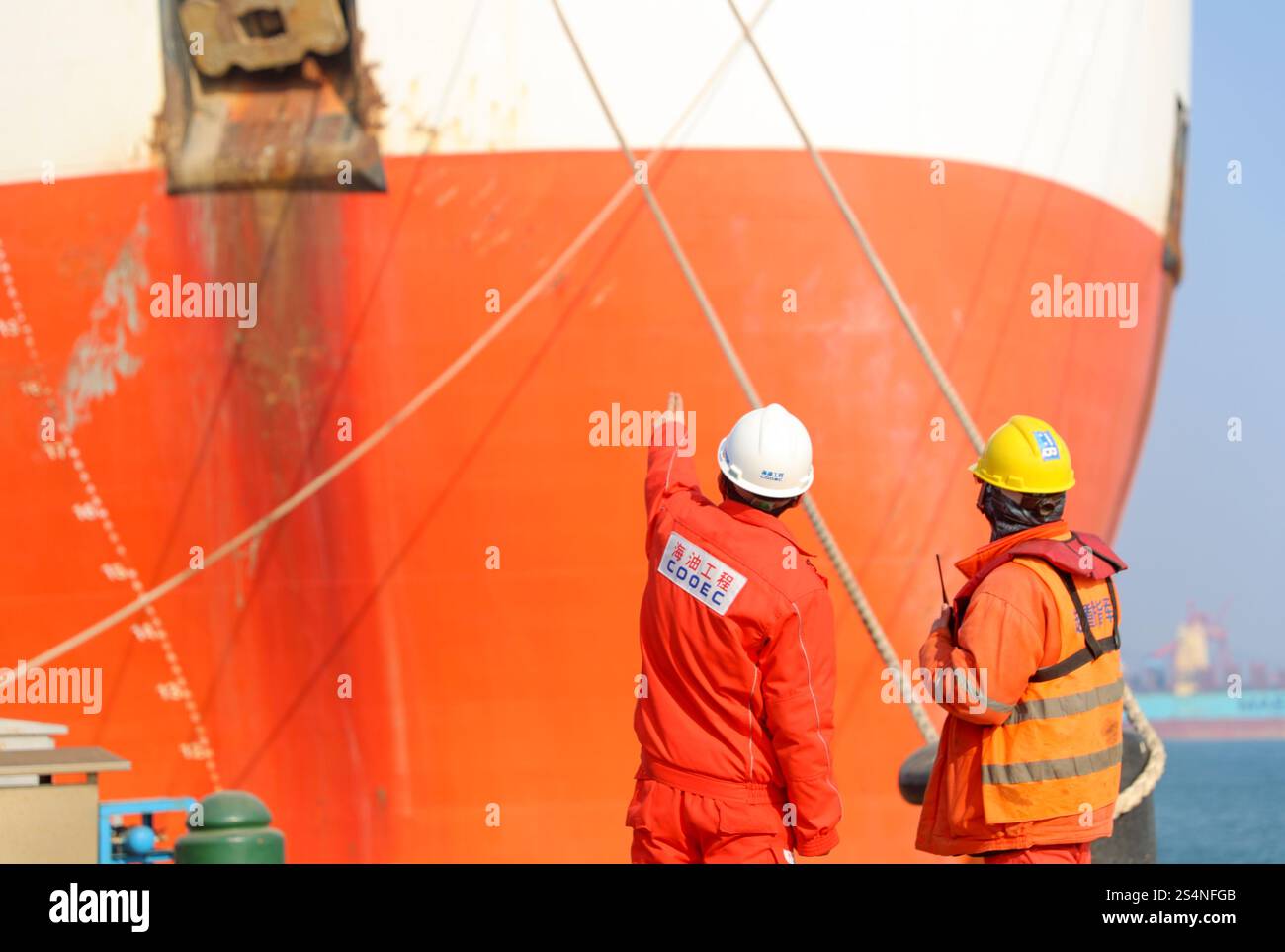 QINGDAO, CHINA - JANUARY 13, 2025 - Staff prepare the upper module of ...