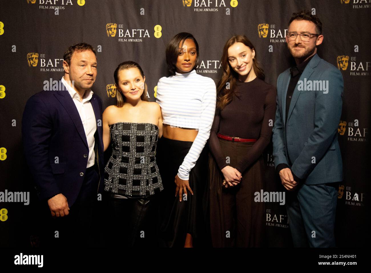 Stephen Graham, Phoebe Dynevor, Mia McKenna-Bruce, Sophie Wilde and Ali ...