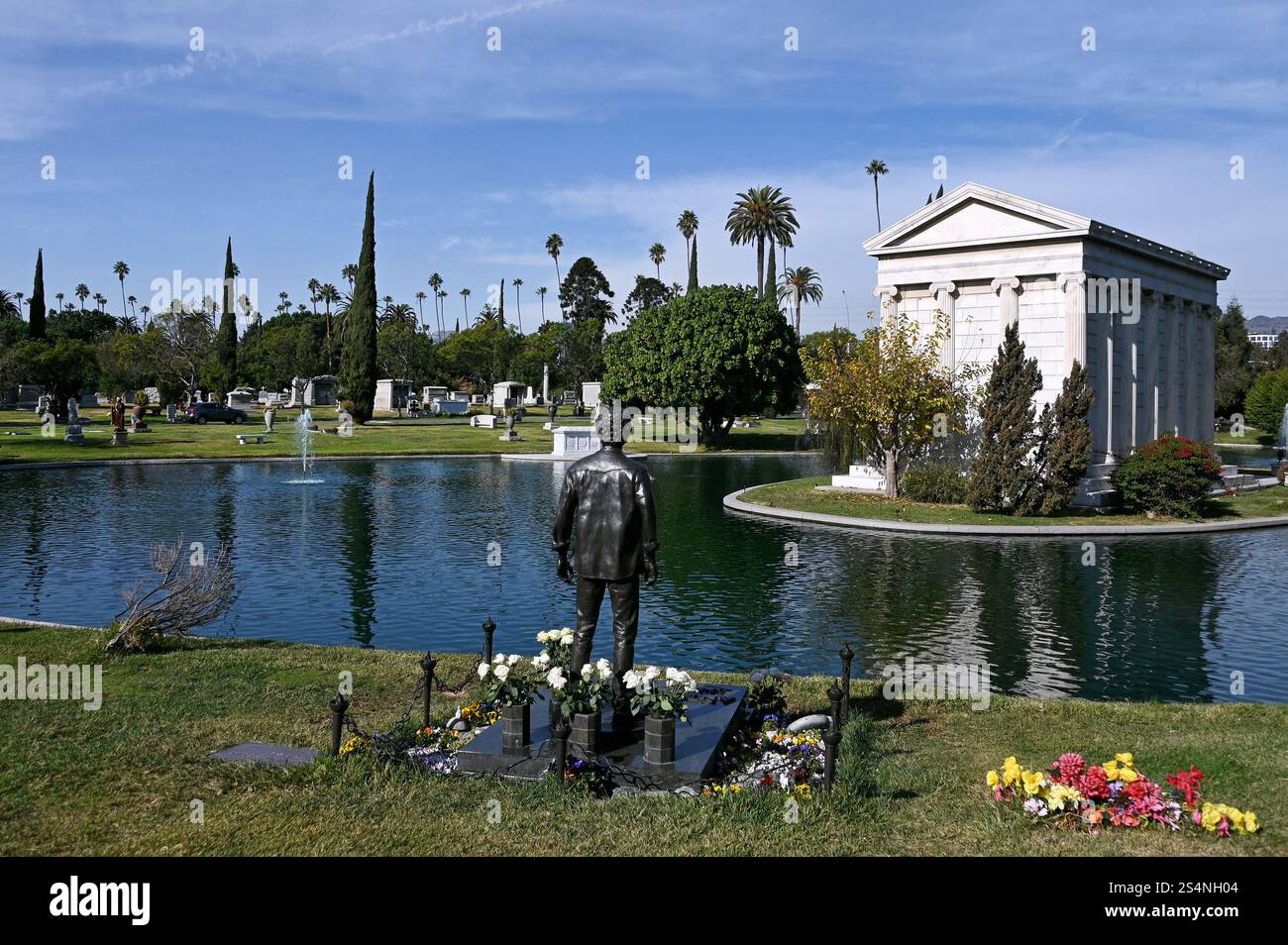 Hollywood Forever Cemetery, Hollywood, Los Angeles, California, USA Stock Photo - Alamy