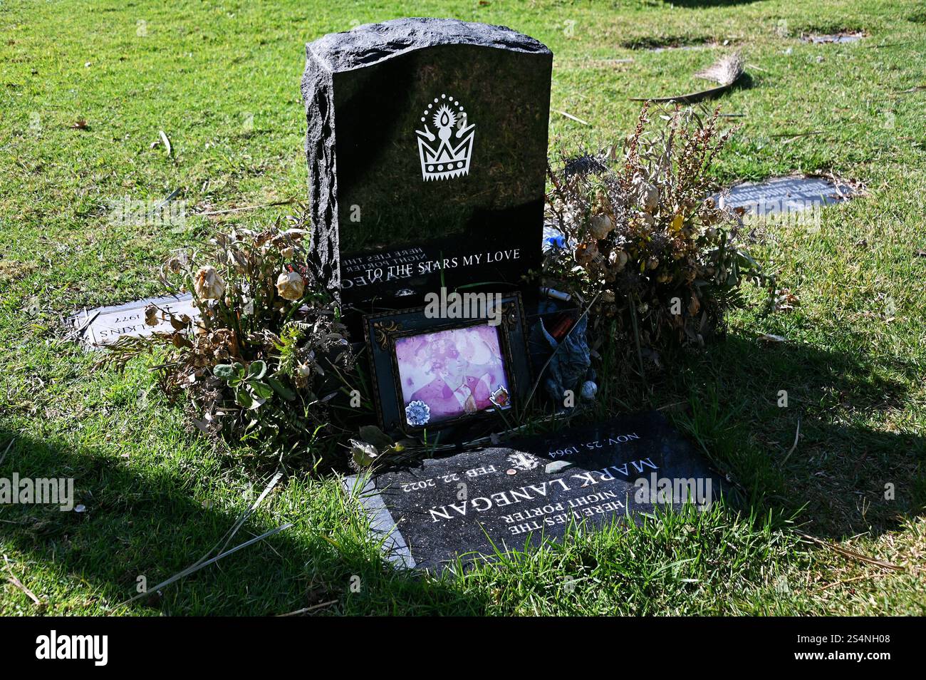 Tombstone of Mark Lanegan on the Hollywood Forever Cemetery, Hollywood ...