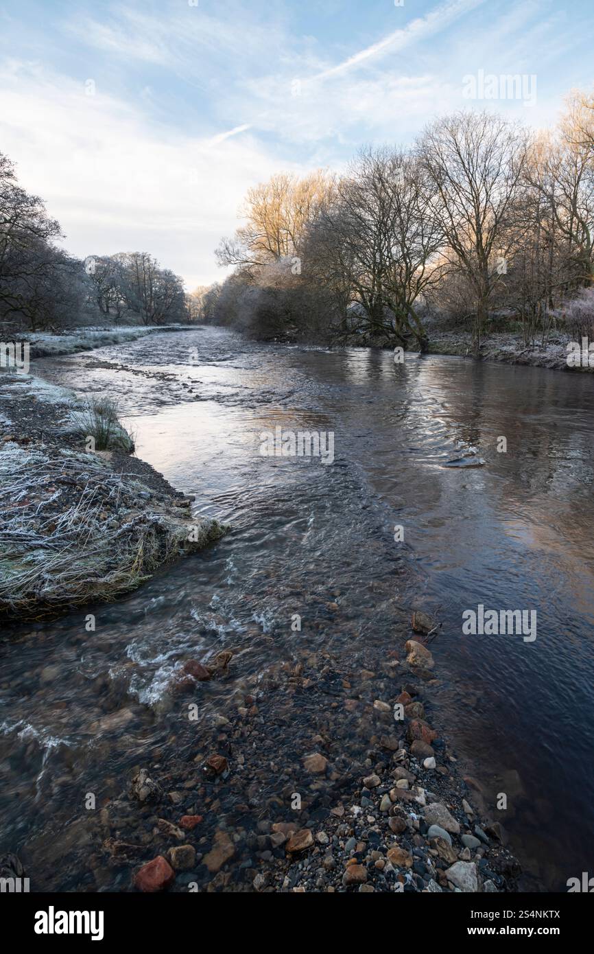 The river Etherow near Broadbottom village on the border of Derbyshire ...