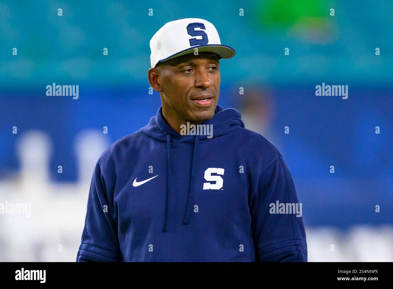 MIAMI GARDENS, FL - JANUARY 09: Co-defensive coordinator and safeties ...