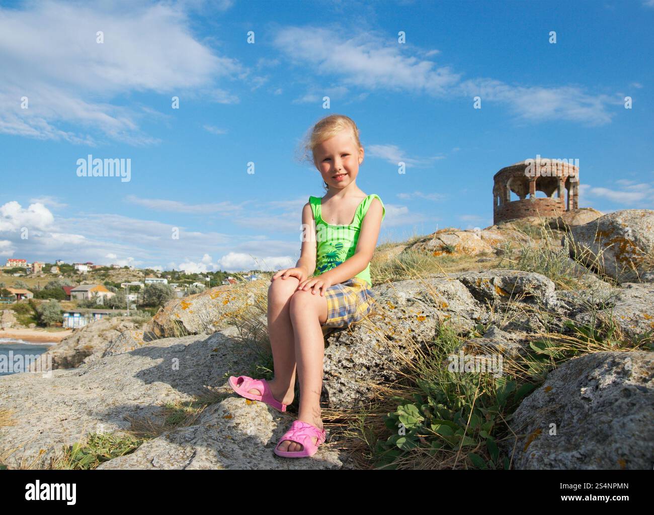 Small girl outdoor portrait (with belvedere behind Stock Photo - Alamy