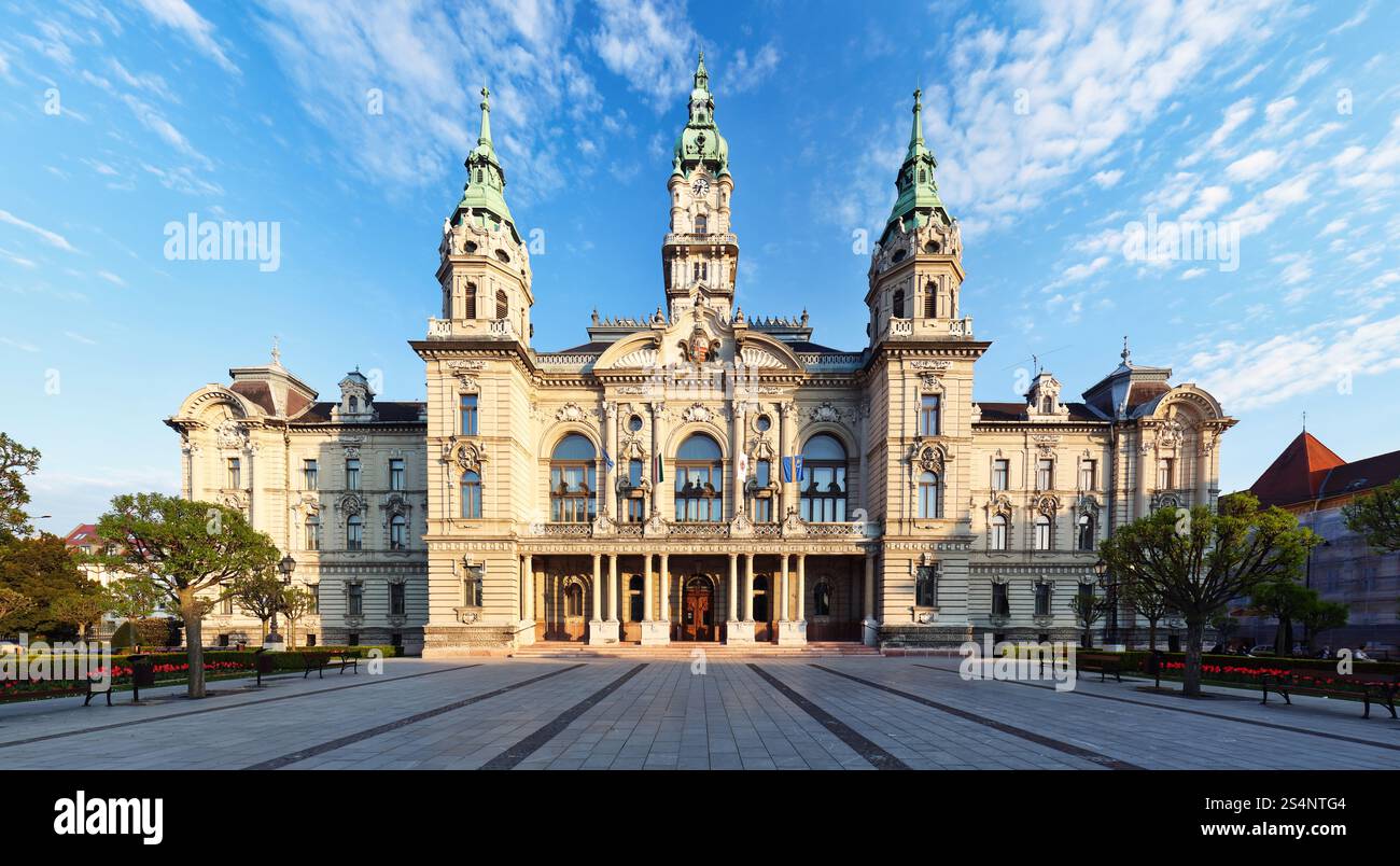 Important buildings in hungary hi-res stock photography and images - Alamy