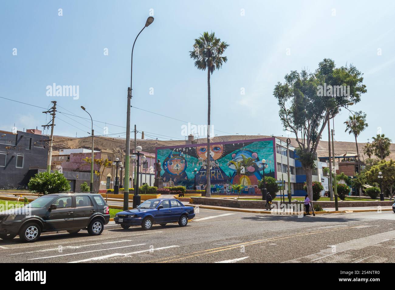 Streets of Chorrillos District - Lima, Peru Stock Photo - Alamy