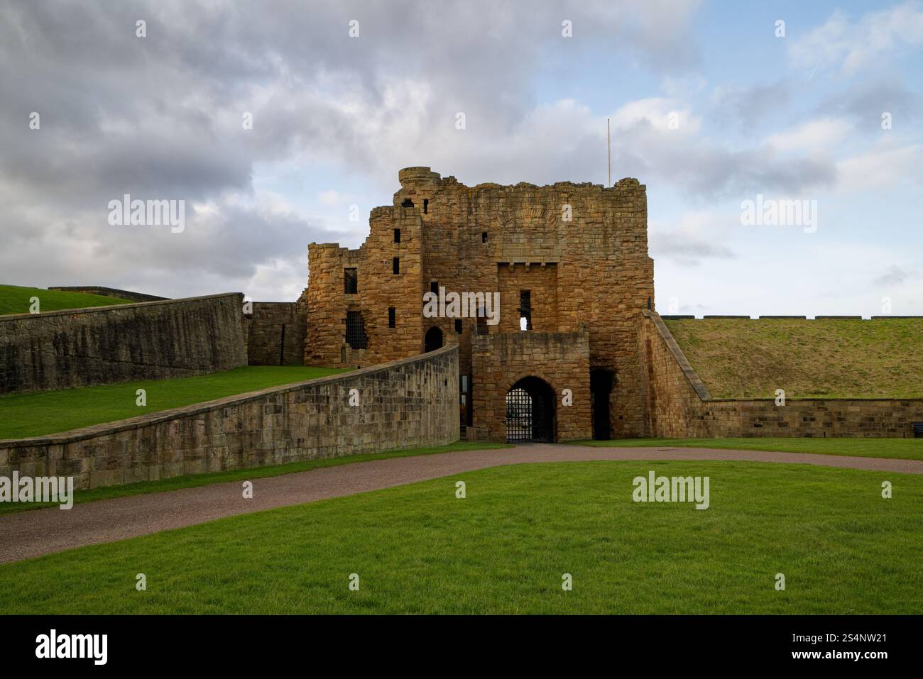 The Gatehouse of Tynemouth Castle, Newcastle, England Stock Photo - Alamy