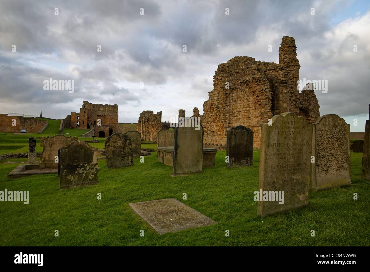 The graveyard at Tynemouth Priory, Newcastle, England Stock Photo - Alamy