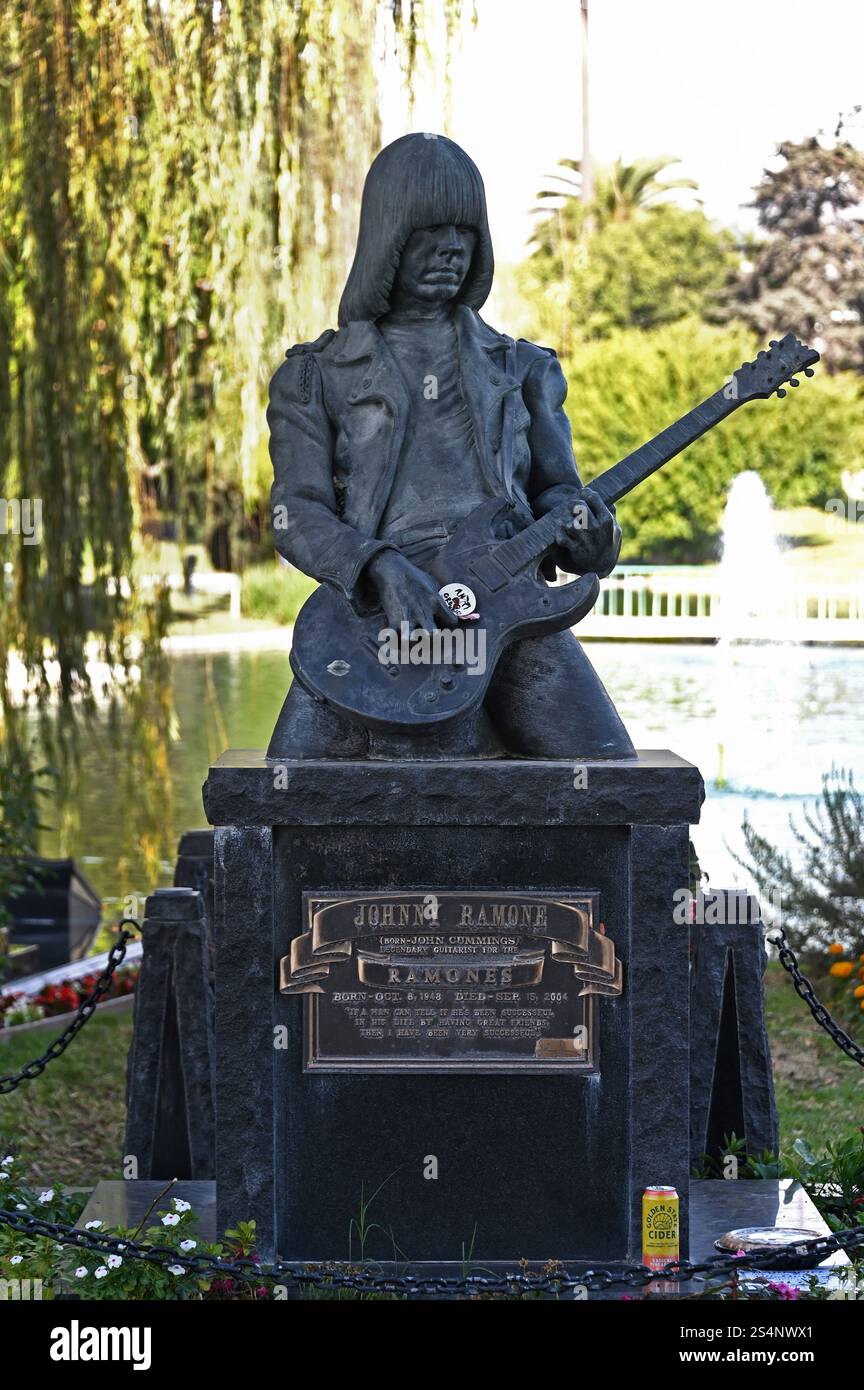 Tombstone of Johnny Ramone of the Ramones on the Hollywood Forever ...