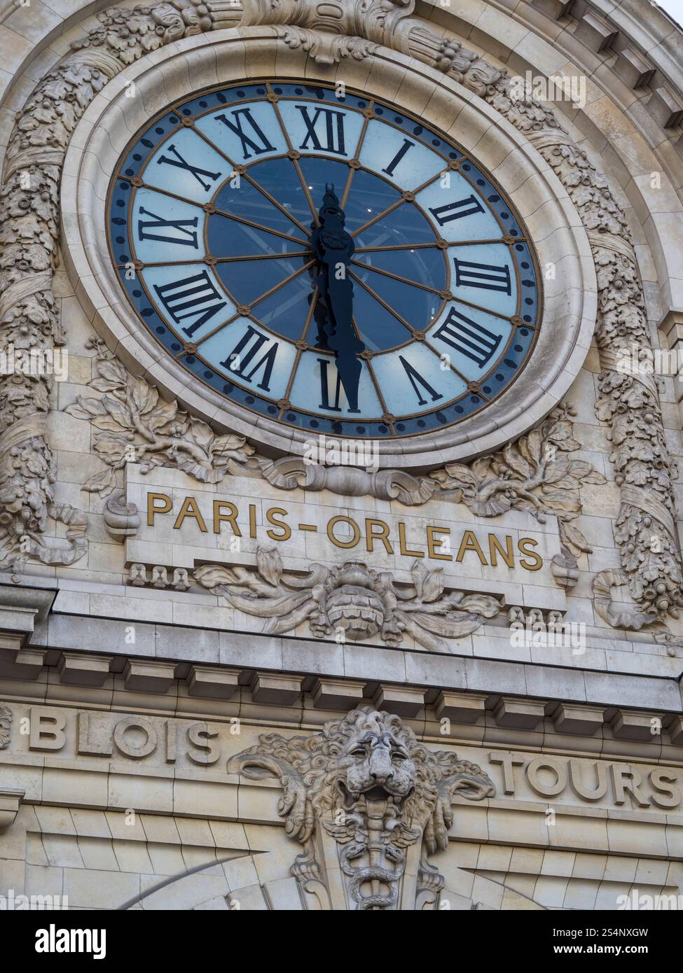 Musée d'Orsay, Clock with the Paris-Orleans, from when it was a railway ...