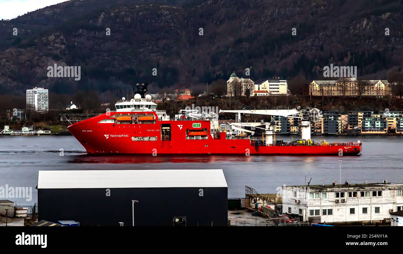 Deep Arctic, an offshore diving support and heavy construction vessel ...