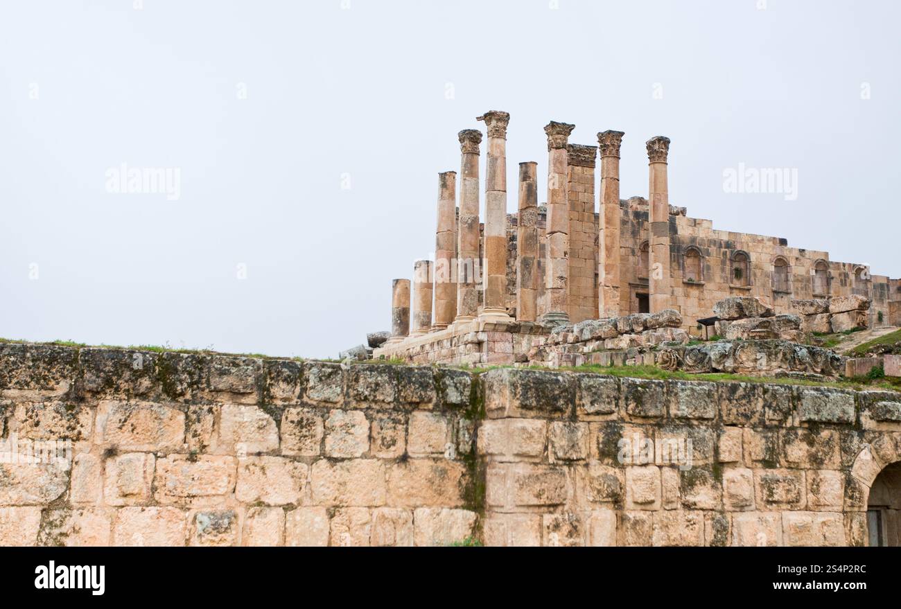 Zeus temple in ancient town Jerash in Jordan Stock Photo - Alamy