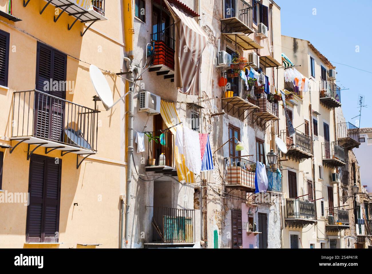 typical municipal house in Palermo in summer day, Italy Stock Photo - Alamy