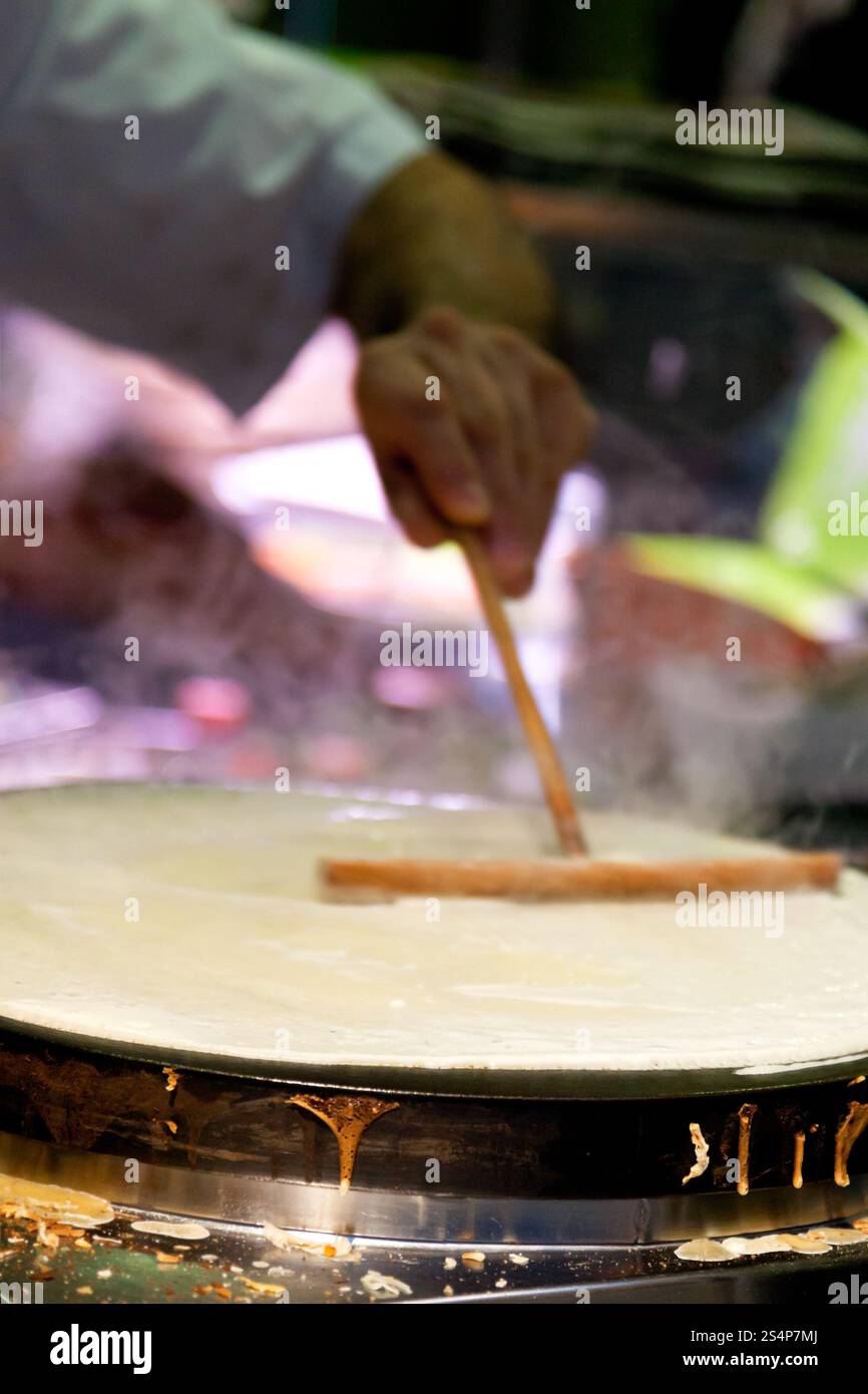 Pancake in paris hi-res stock photography and images - Alamy