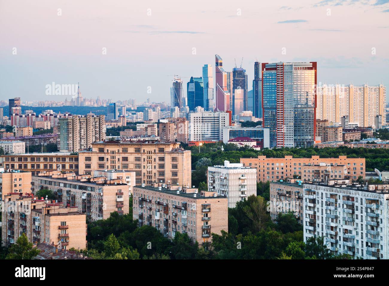 Urban panorama high rise hi-res stock photography and images - Alamy